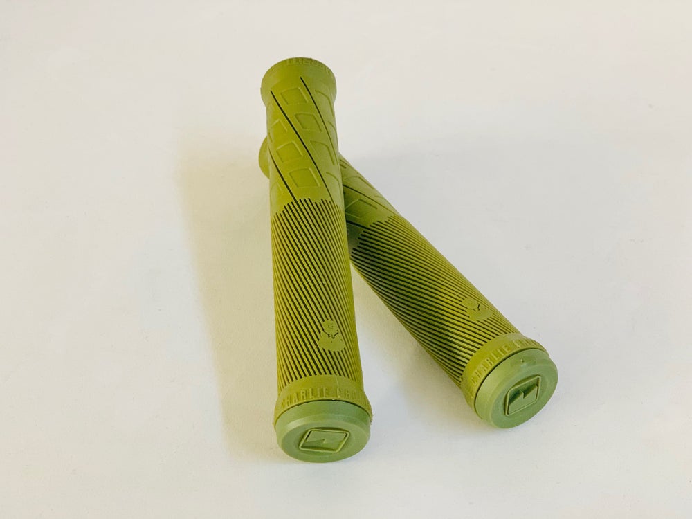 MERRITT CHARLIE CRUMLISH CROSS-CHECK BMX GRIPS – extremzbss